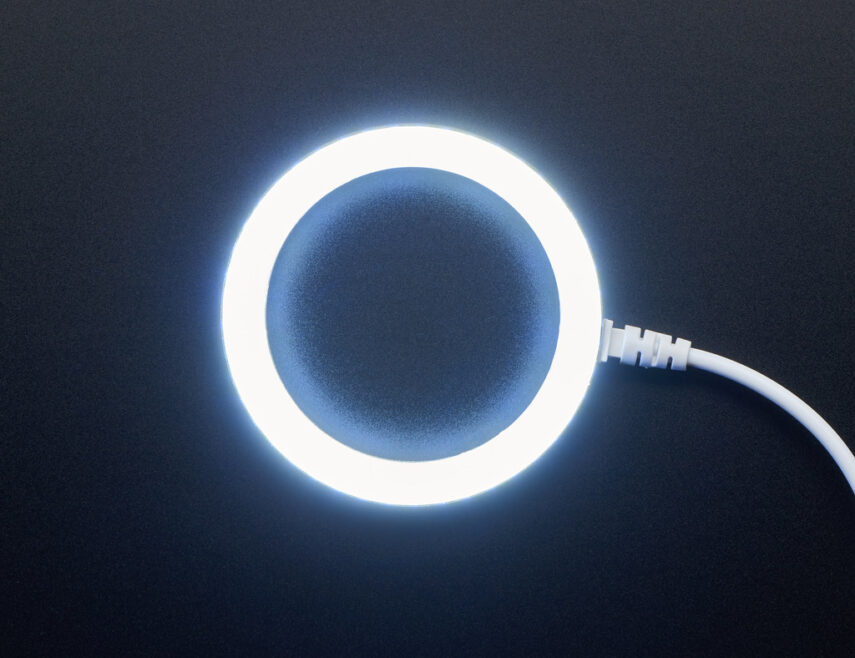 Ring light: cos'è, a cosa serve, quanto costa e come sceglierla